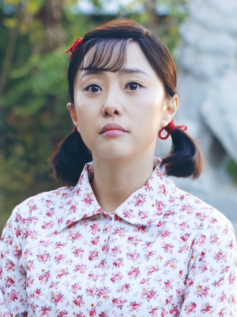 "Love in the Courtyard" Qin Jingru and the famous host ended their ...