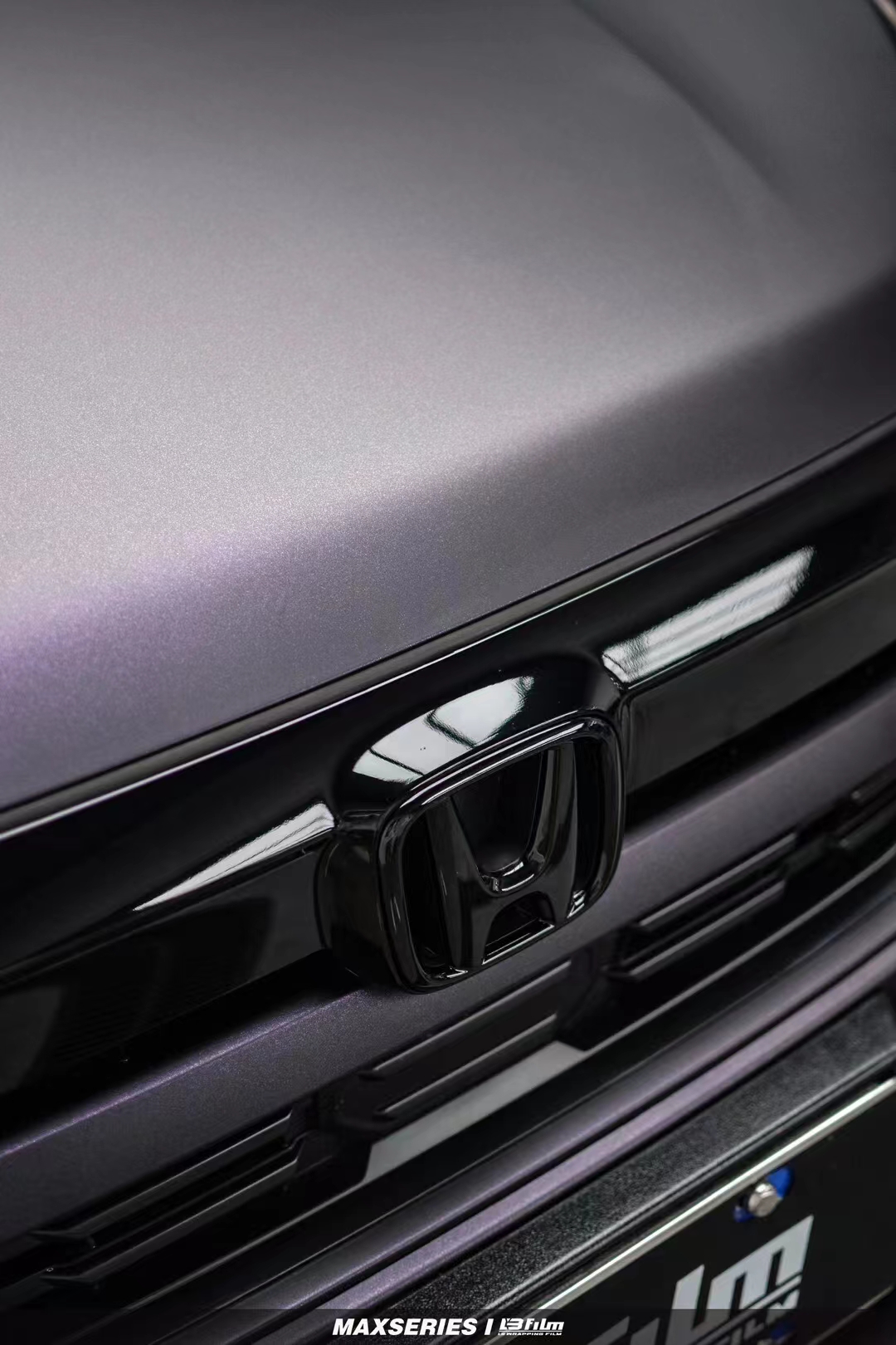 LB color changing film flashes black and purple, and the sense of ...