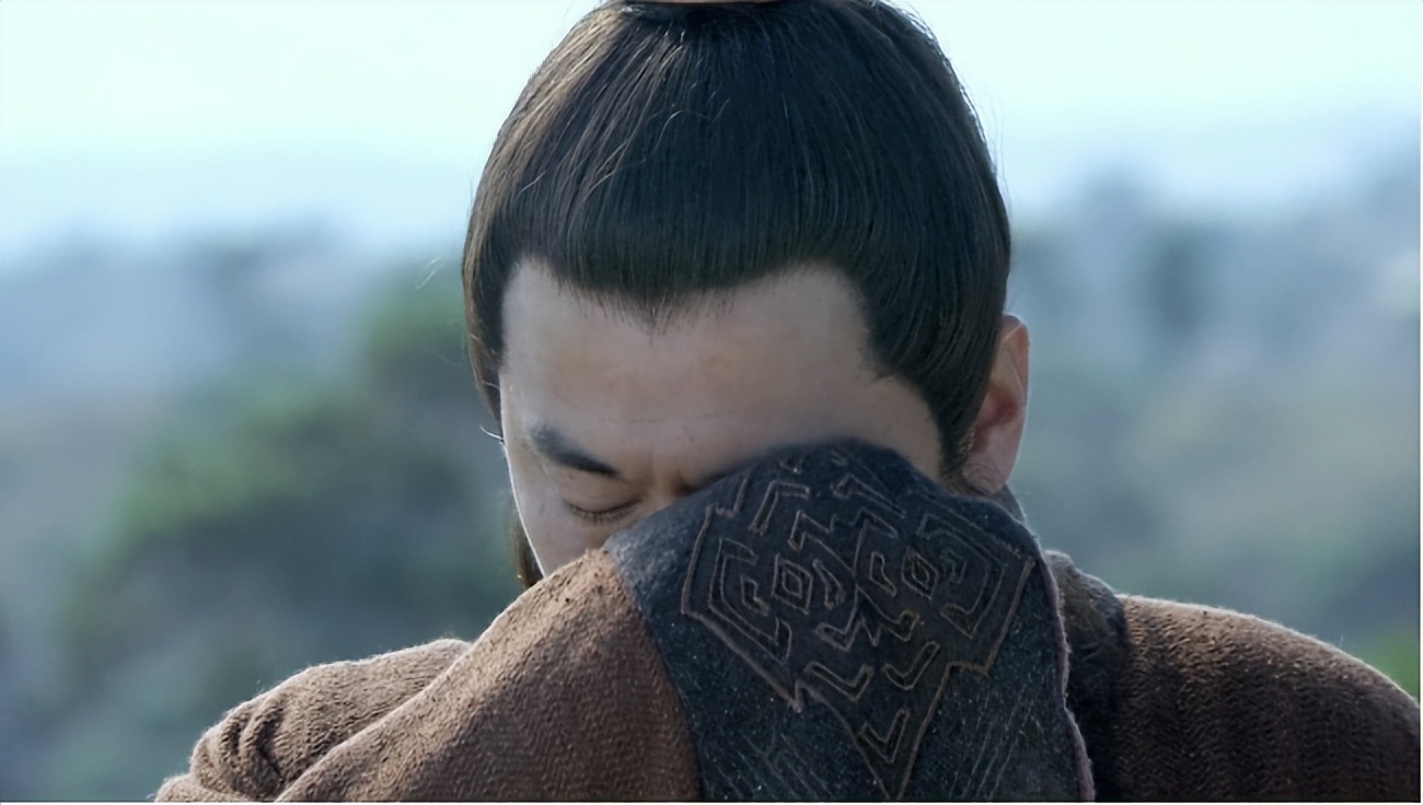 How deep is Cao Cao's routine?He cried and disposed of Chen Gong, and ...