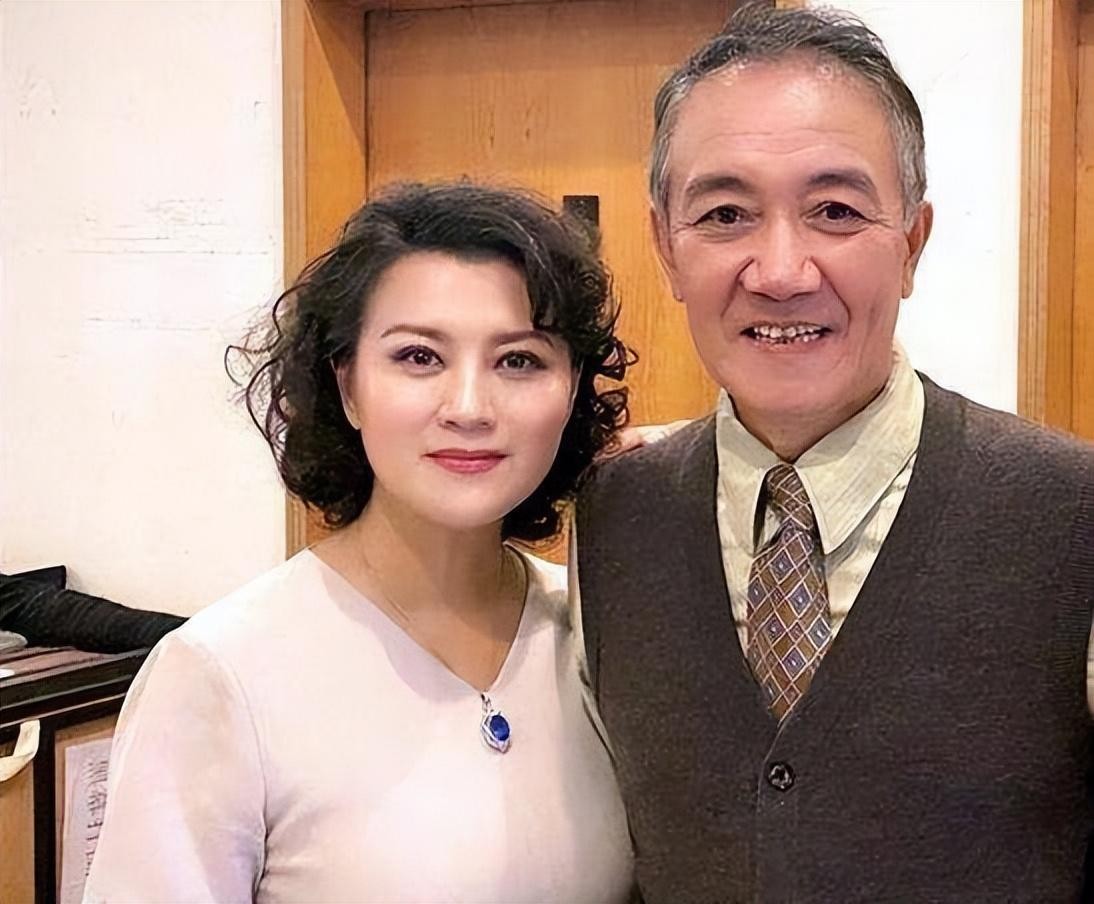 Shi Lanya and Liu Bin divorced for 23 years. She married Li Youbin for ...