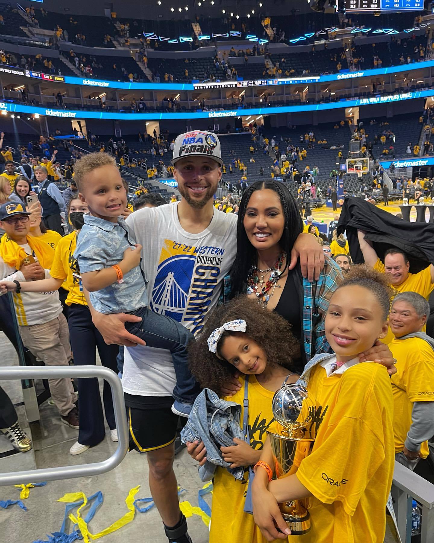 Why do people hate Curry?Cole speaks the truth!To pierce the reality ...