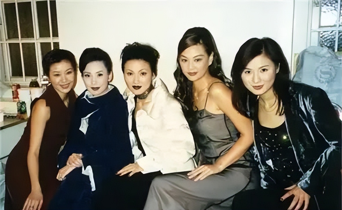 Actor Wang Xinping: "Brother Mafia" father superstar mother married a ...