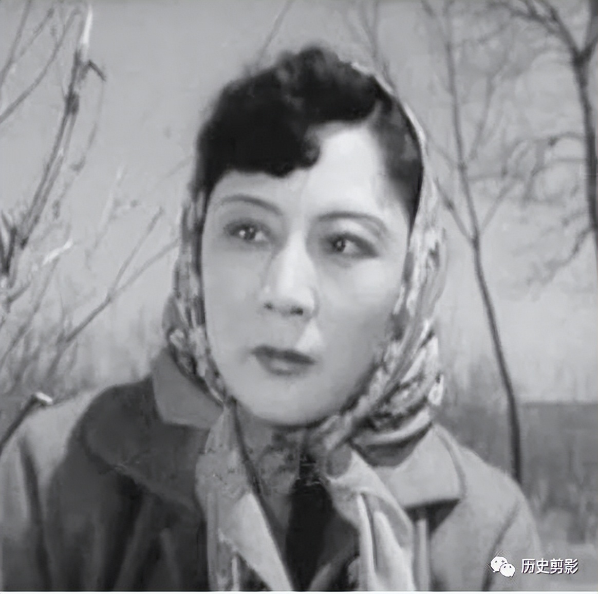 Coquettish and Feminine: Counting the Female Agents in Red Movies - iMedia