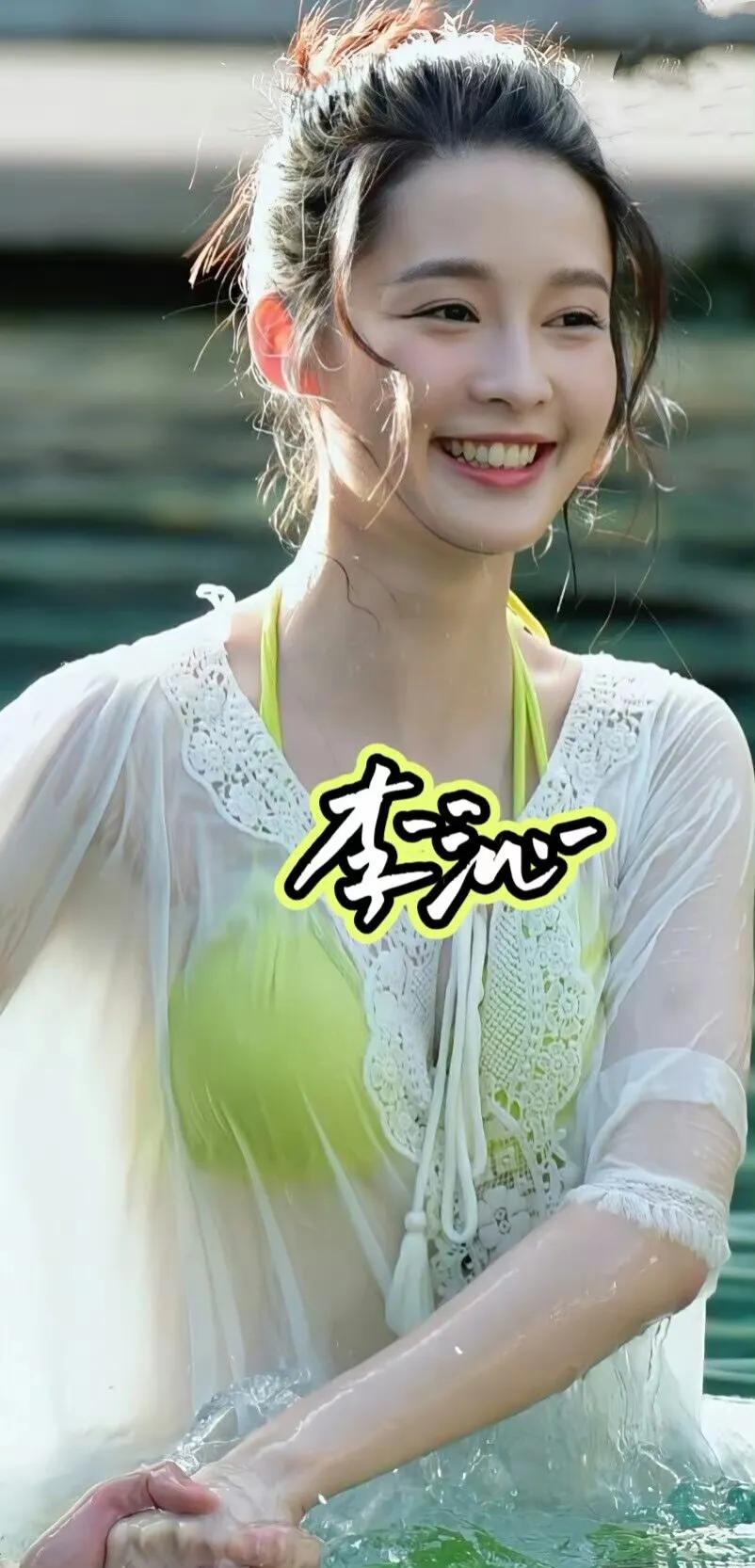 Sexy swimsuit - Li Qin - iNEWS