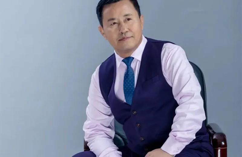 Wang Changgui marries Xiangxiu's best friend off-screen. His lovely ...