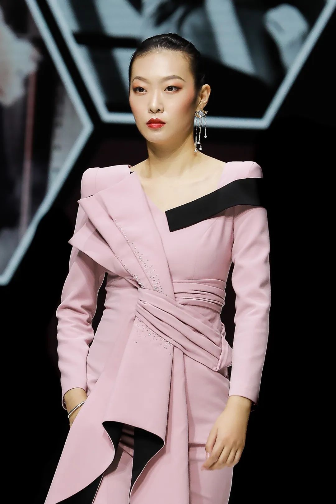 NANCY'Sun·Sun Yao: Hyun Day - iNEWS