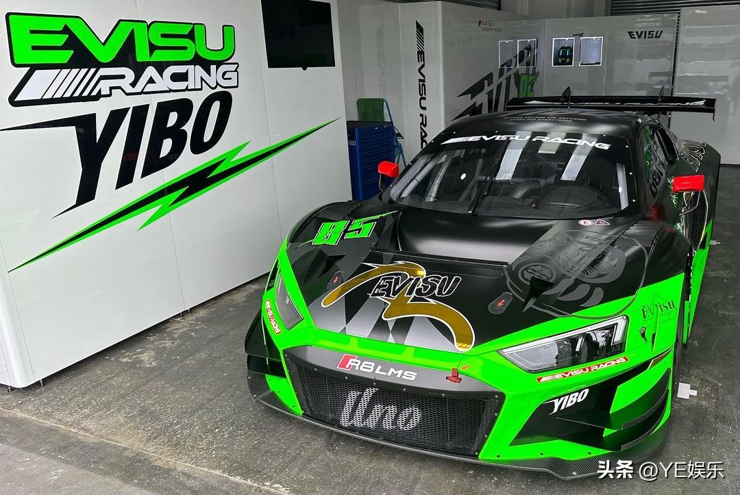 Wang Yibo's 85 motorcycle rider returns to the arena to shoot a new ...