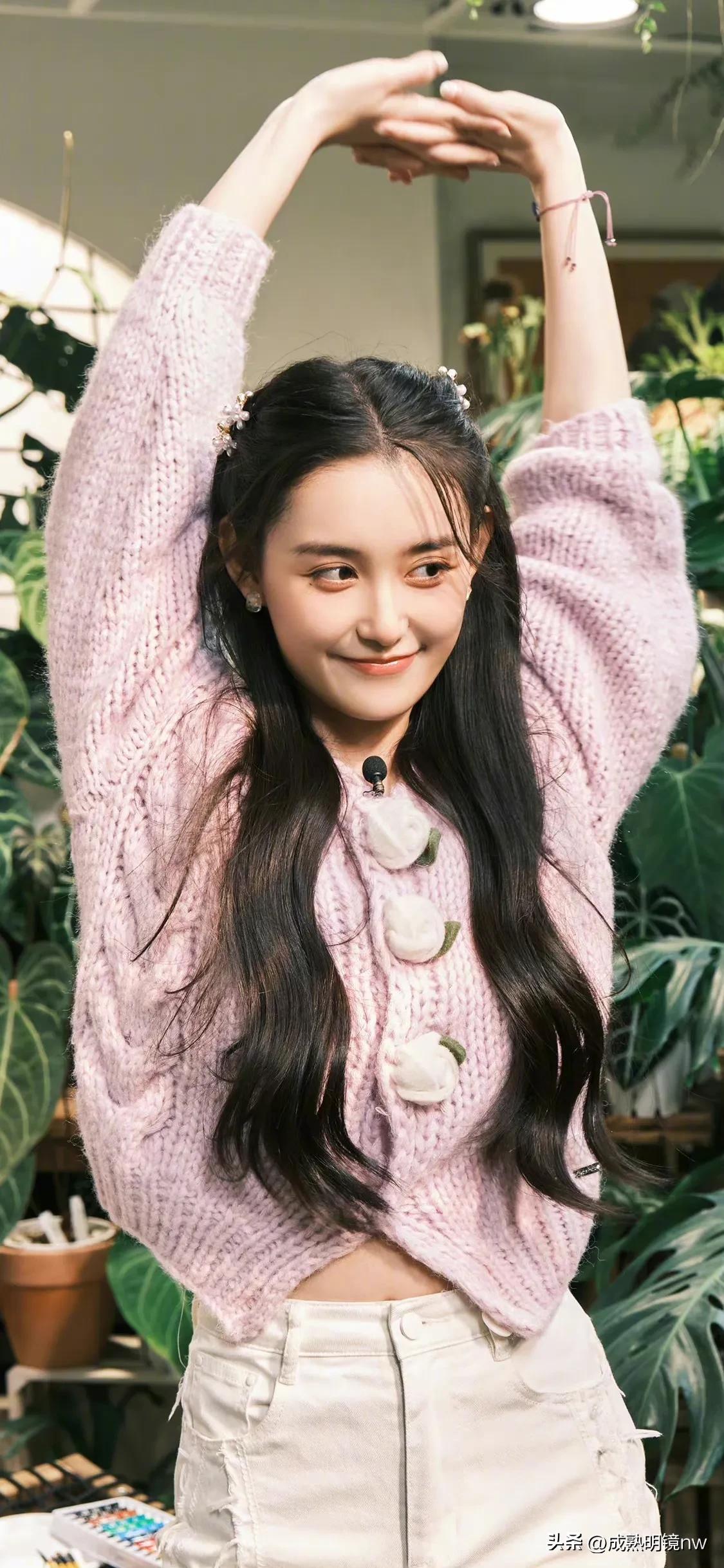 Young and beautiful Jiang Yiyi, sweet and lovely photo - iMedia