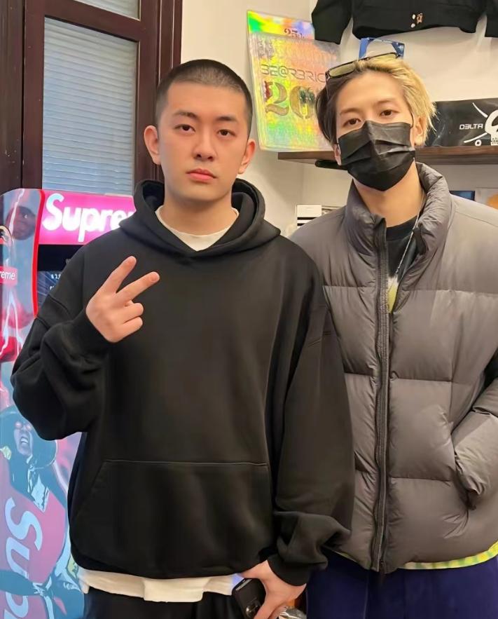 Zhang Liang and his ex-wife took their son to shop at hand-picked ...