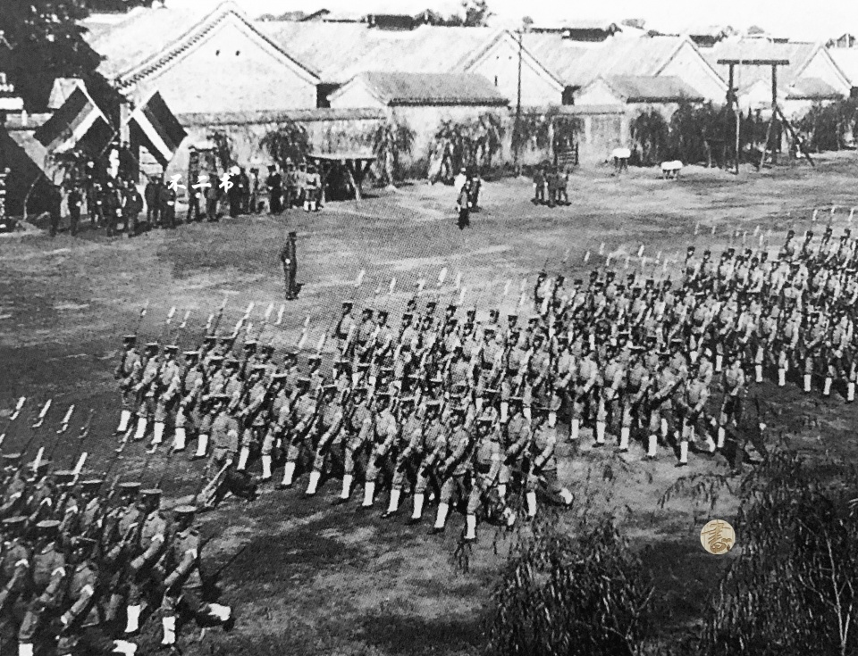 In the last years of the Qing Dynasty, the new army was trained. Why ...