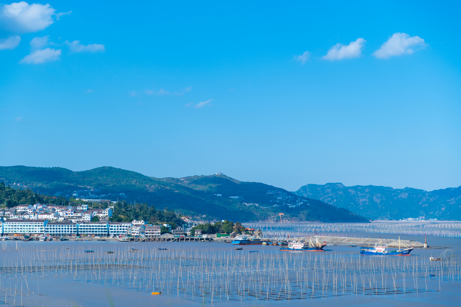 The most beautiful highway in Cangnan, 168 Gold Coastline - iNEWS