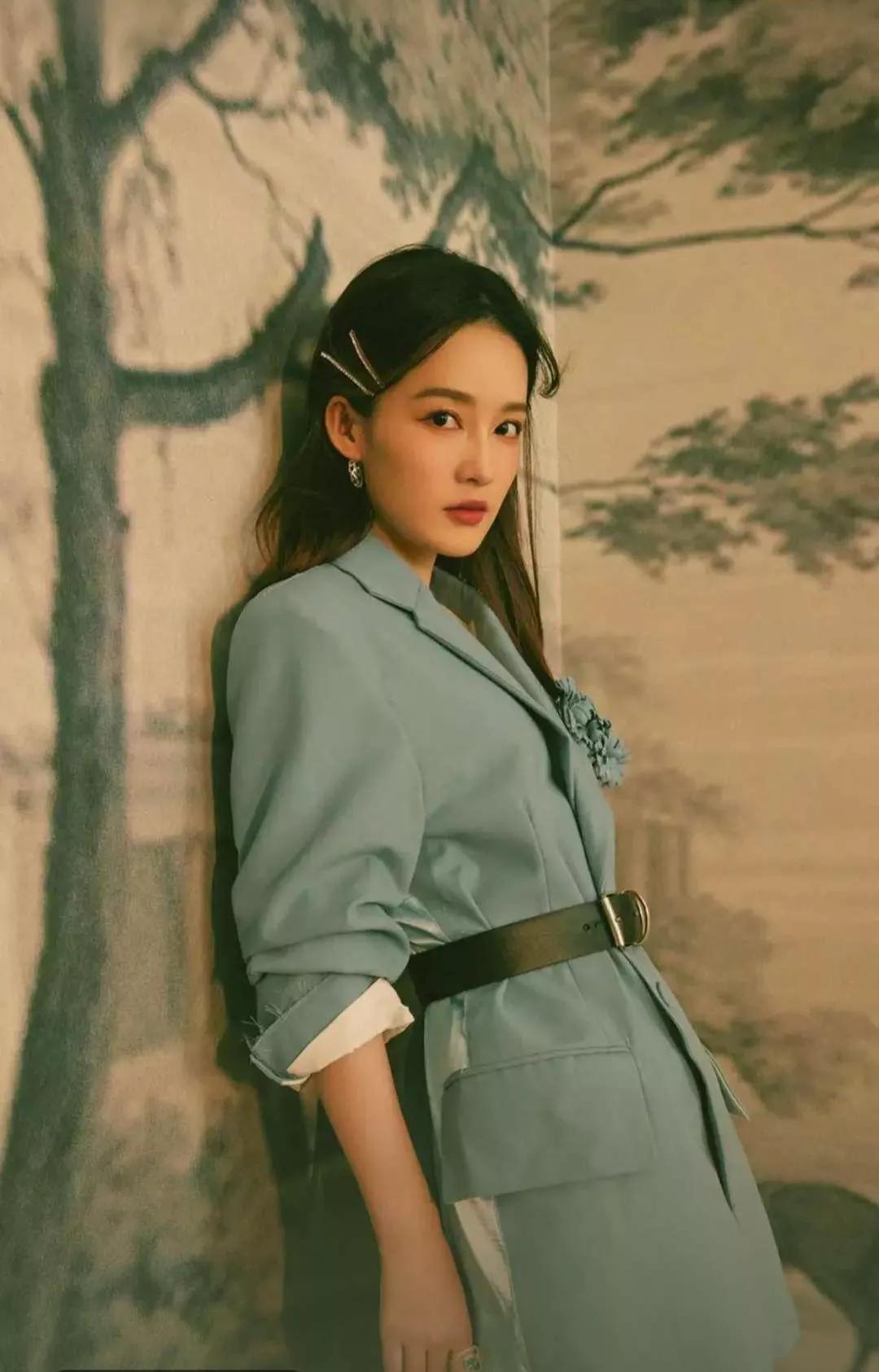 Mobile blockbuster, actress Zhao Lusi, Rong Zixi and Li Qin - iNEWS