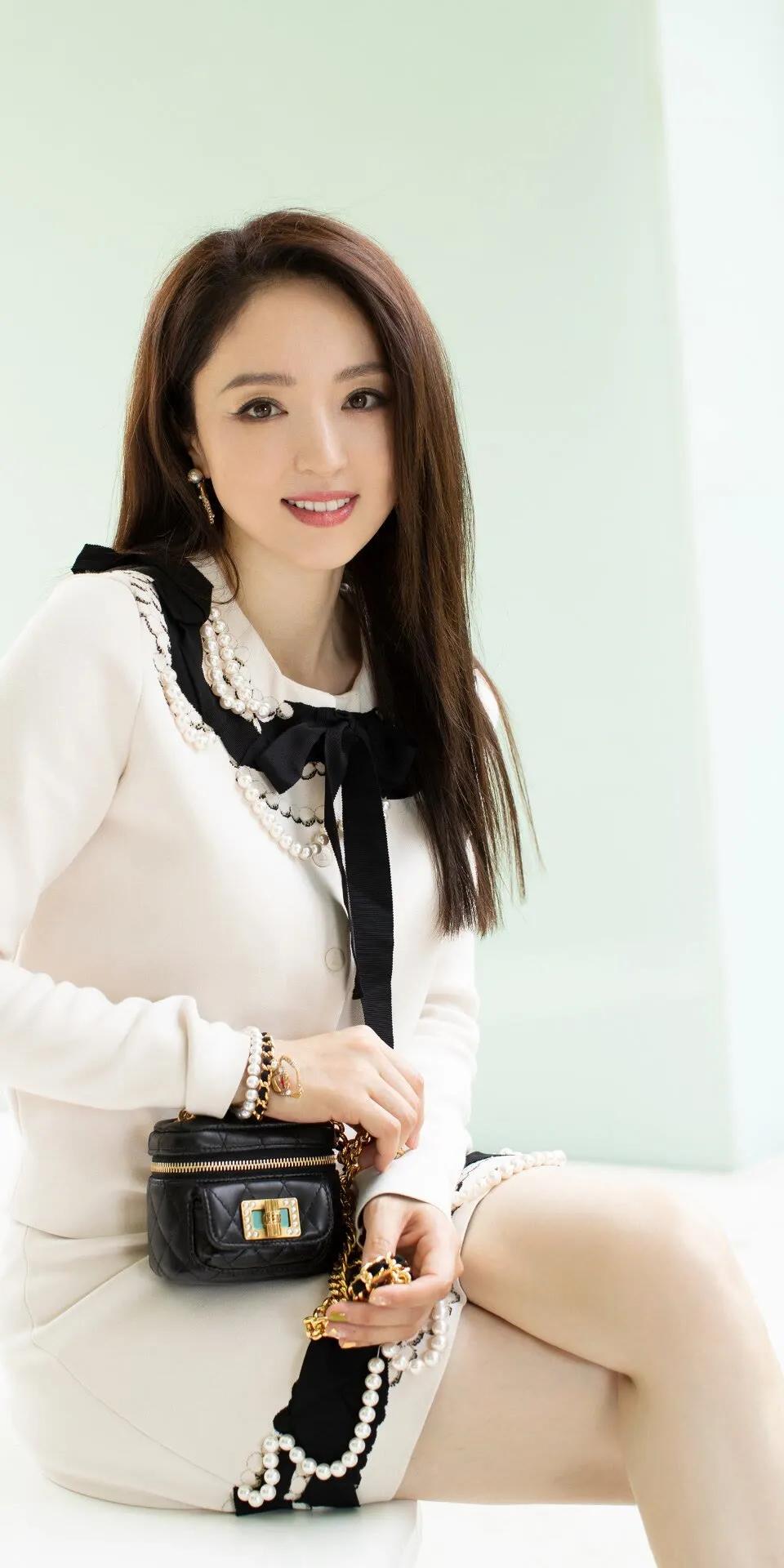 Beauty star "Dong Xuan" is glamorous and sexy - iMedia