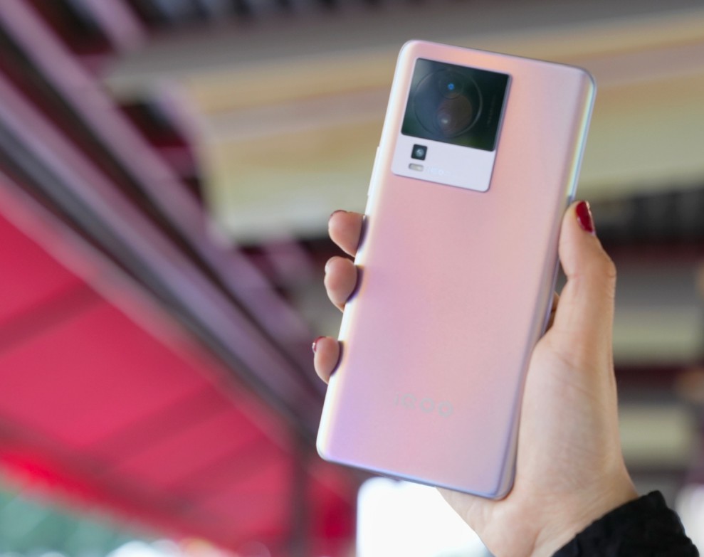 There is no need to buy expensive mobile phones. These 4 cheap high ...