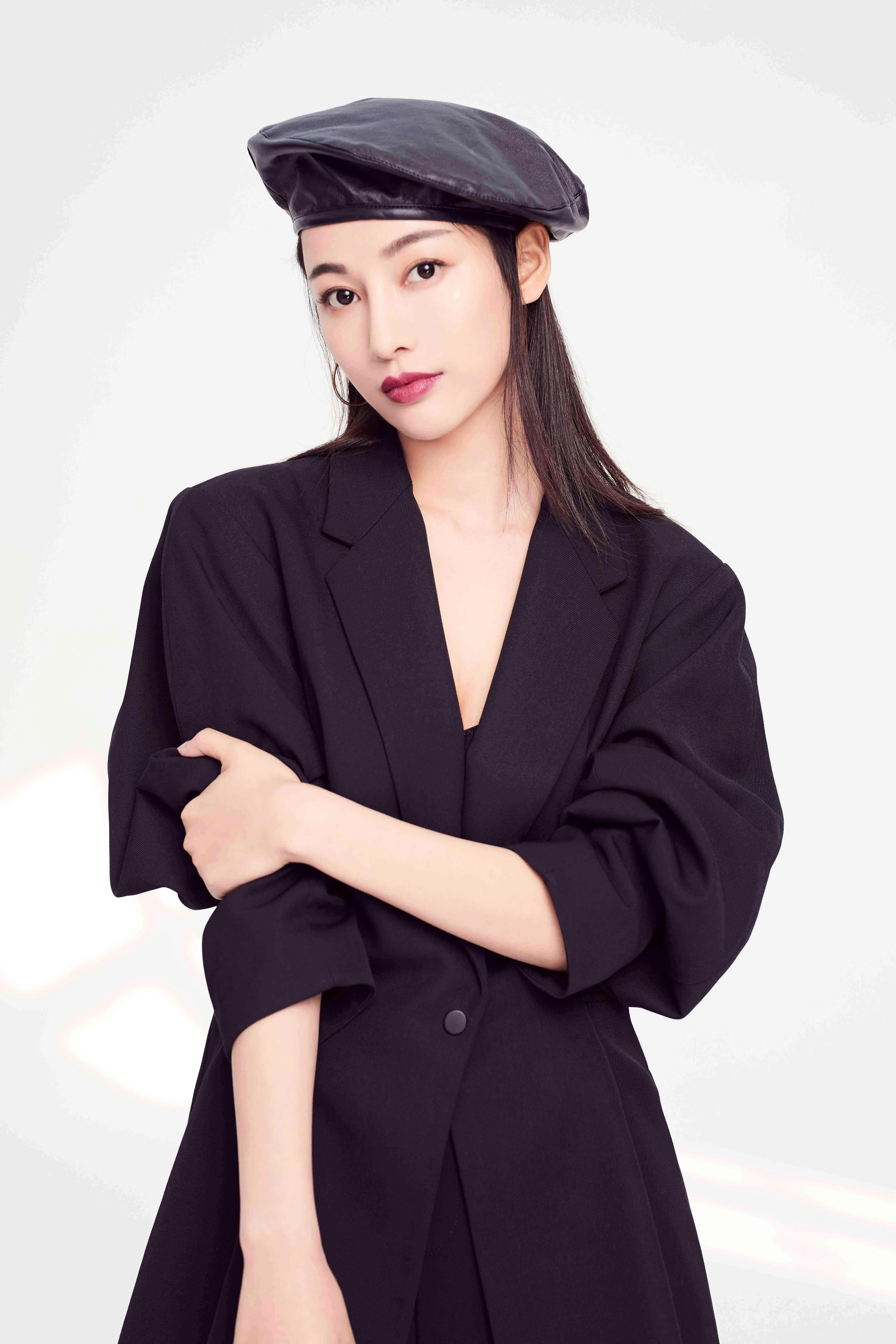 Fu Mei, famous actor - iNEWS