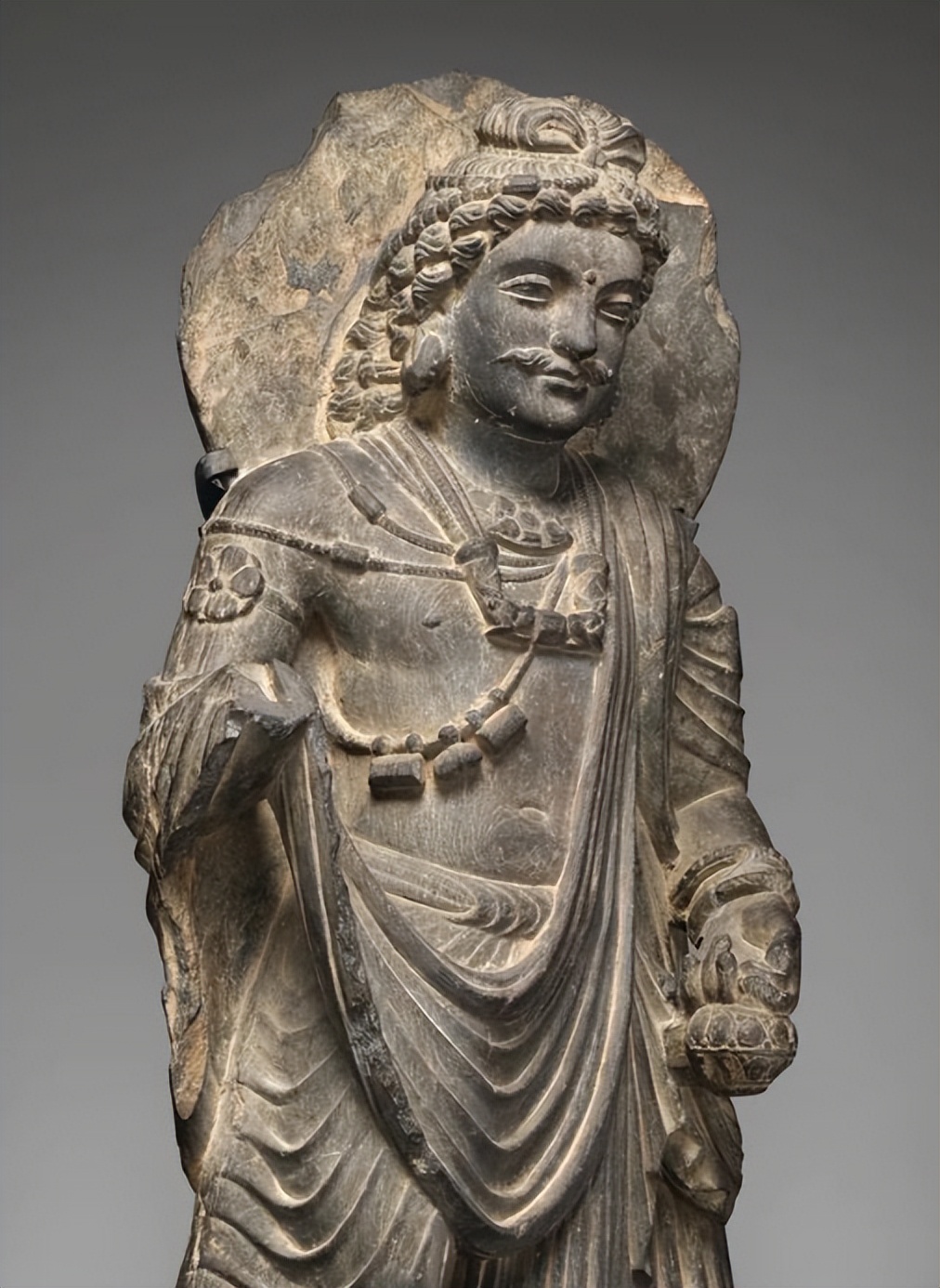 What was the origin and development of Gandhara art? - iNEWS