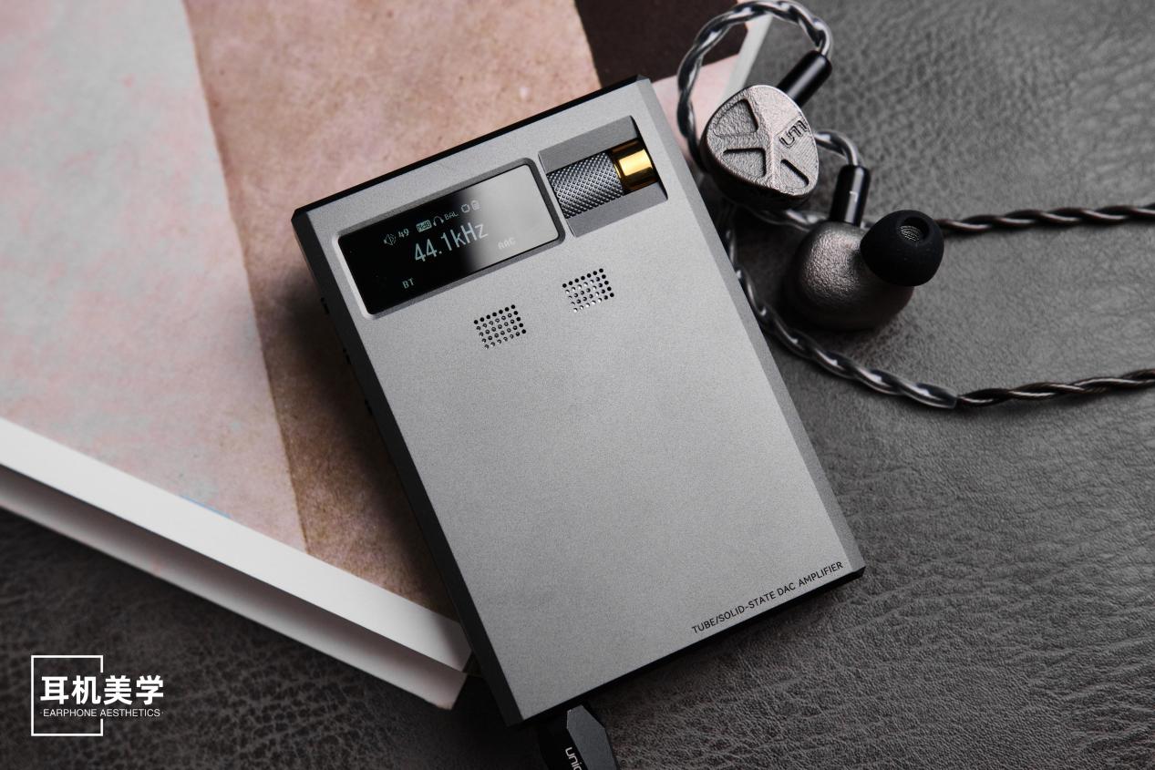 "Your flagship small tube amplifier in the palm of your hand" - In ...