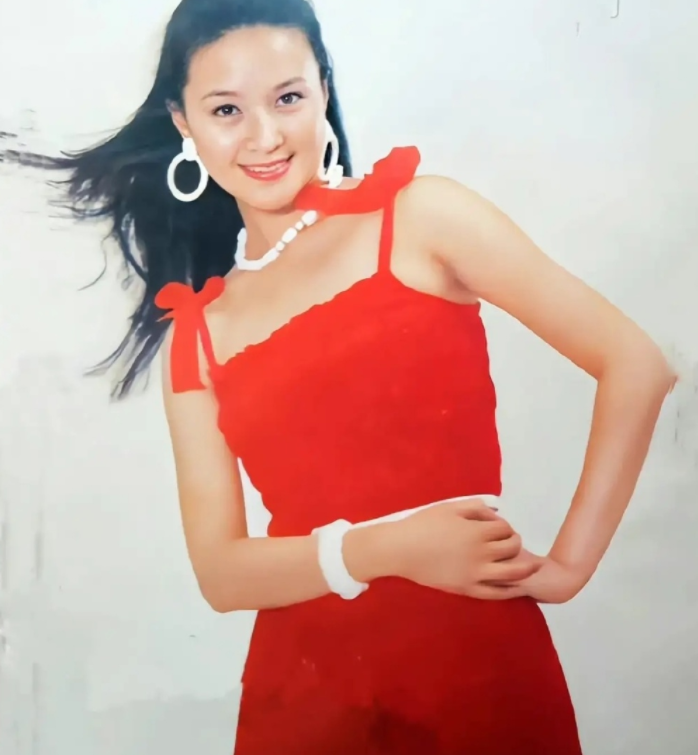 After 20 years of divorce, the situation of Fang Shu and Tu Honggang is one day at a time - iNEWS