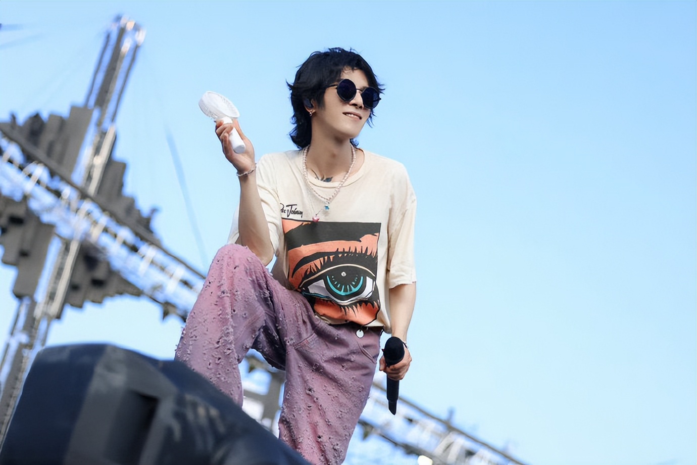 Hua Chenyu showed confusion at the concert, yawned and rolled his eyes with a contemptuous ...