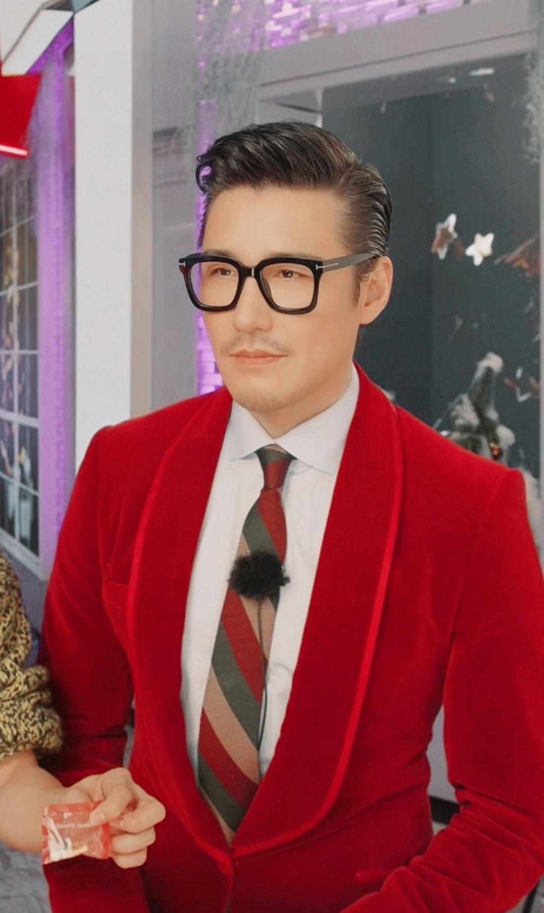 Is Hu Bing's official announcement that "married with TA who has been ...