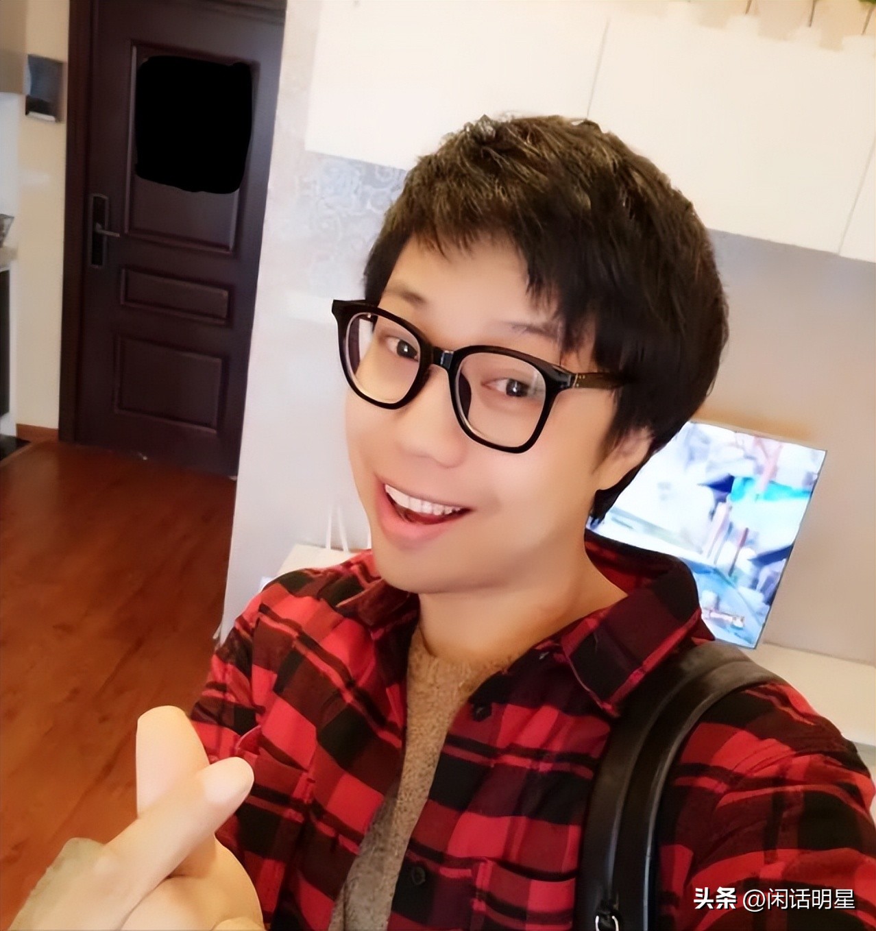 41-year-old scumbag cheats on 19-year-old girl, another famous singer ...