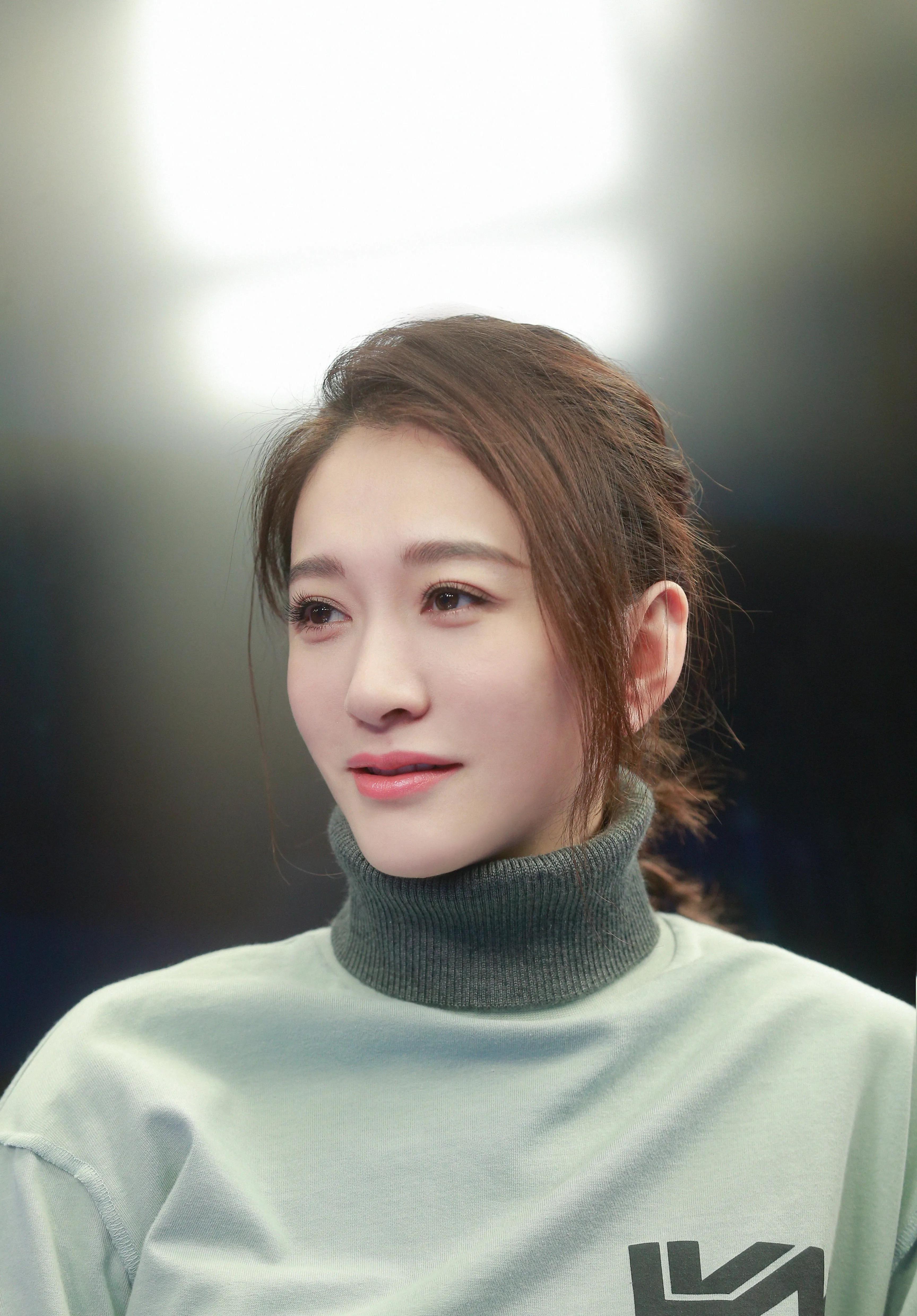 Actor Li Xiaoran, with twists and turns in love, was proposed by the ...