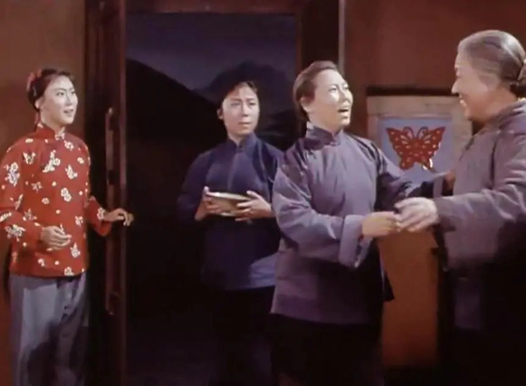 Help Tie Mei escape from the tiger's mouth in "Red Lantern", and Du ...