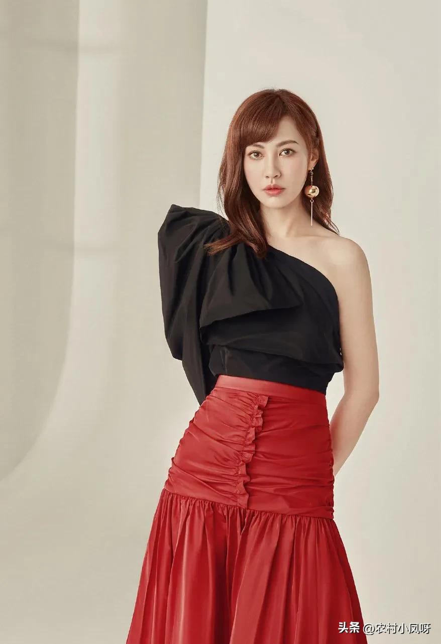 Temperament goddess Yang Xue - iMedia