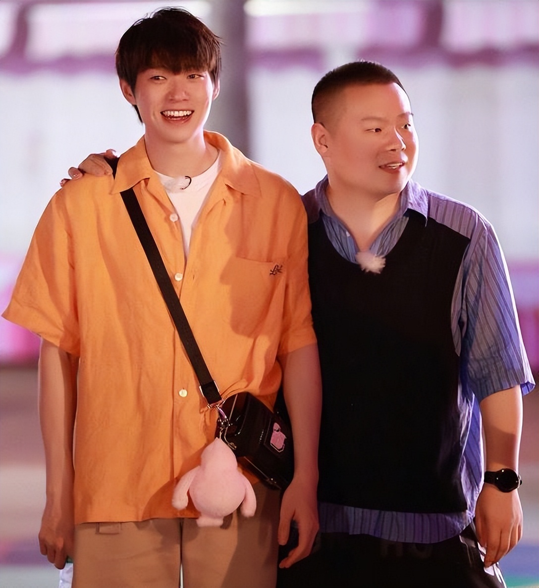 Yue Yunpeng's work photos are too serious, he was teased by netizens as Wu Yanzu, and Liu Xinda ...