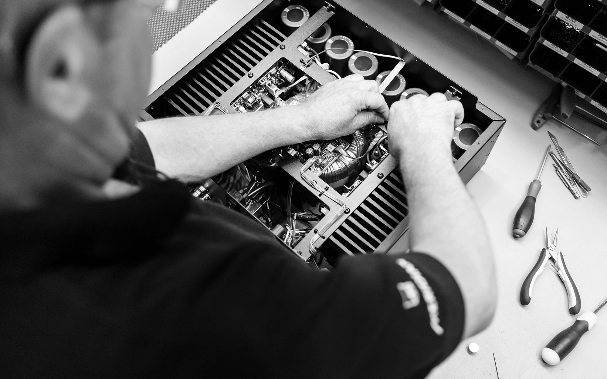 Meridian DSP 8000 XE, the flagship model of the world's top audio - iNEWS