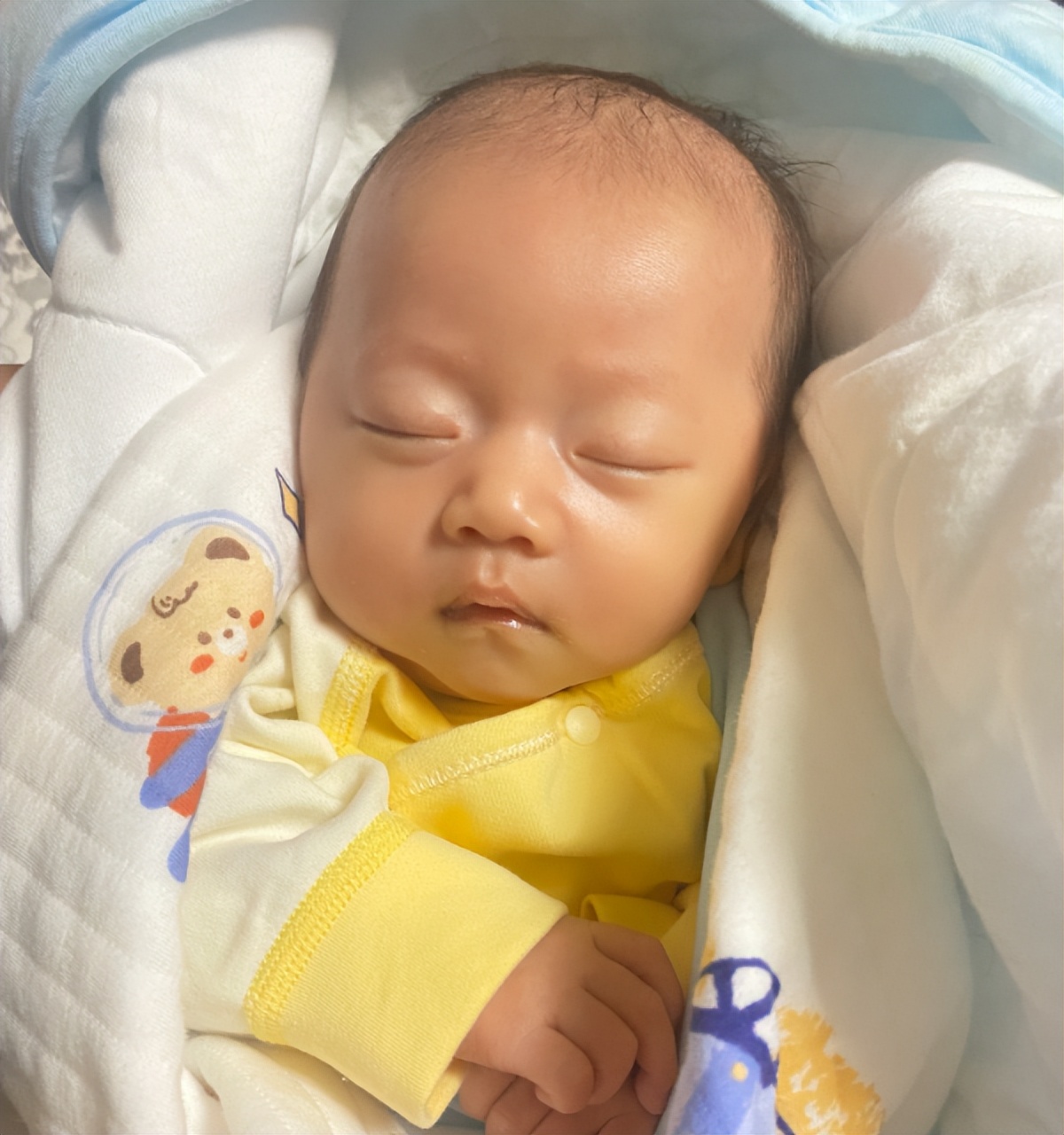 It is not necessarily a bad thing for the baby to startle when sleeping ...