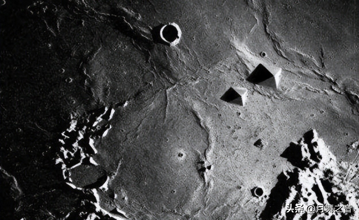 Is it true that the former Soviet Union photographed a U.S. fighter jet ...