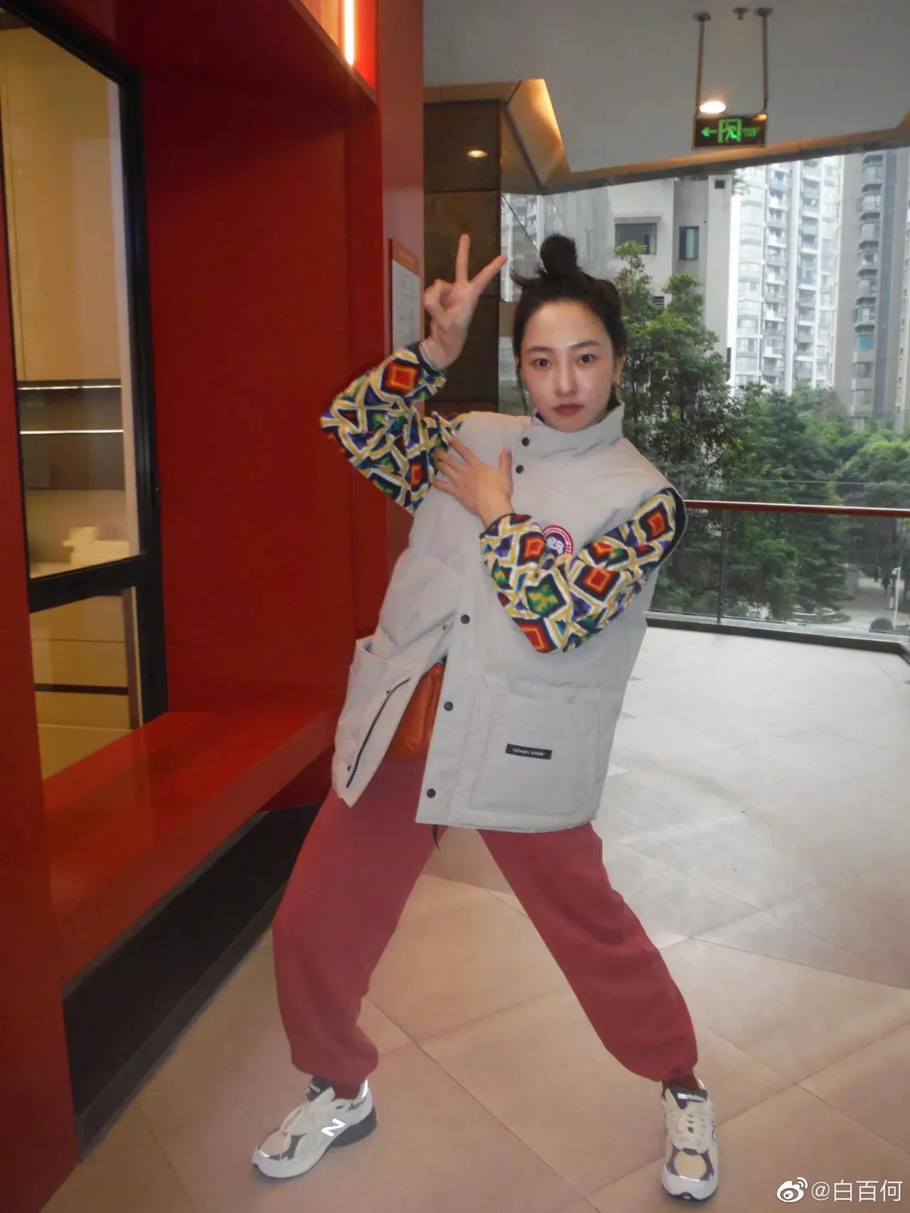 Bai Baihe, Xiao Zhan's new drama is finished, and he is back from ...