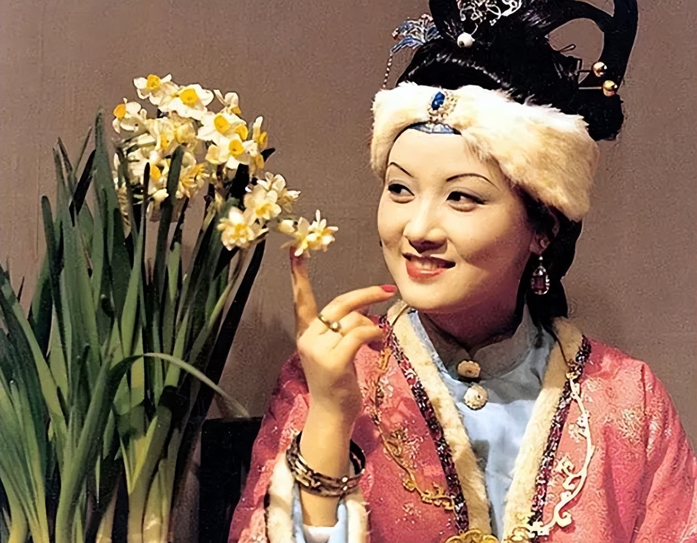 With a tall face, the top eight actresses are actually less than 1.6 ...