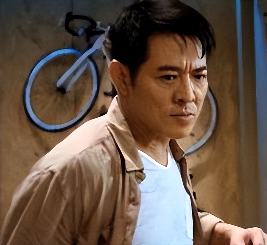 Li Zhi's second daughter has thin hair and flat facial features. Jet Li ...