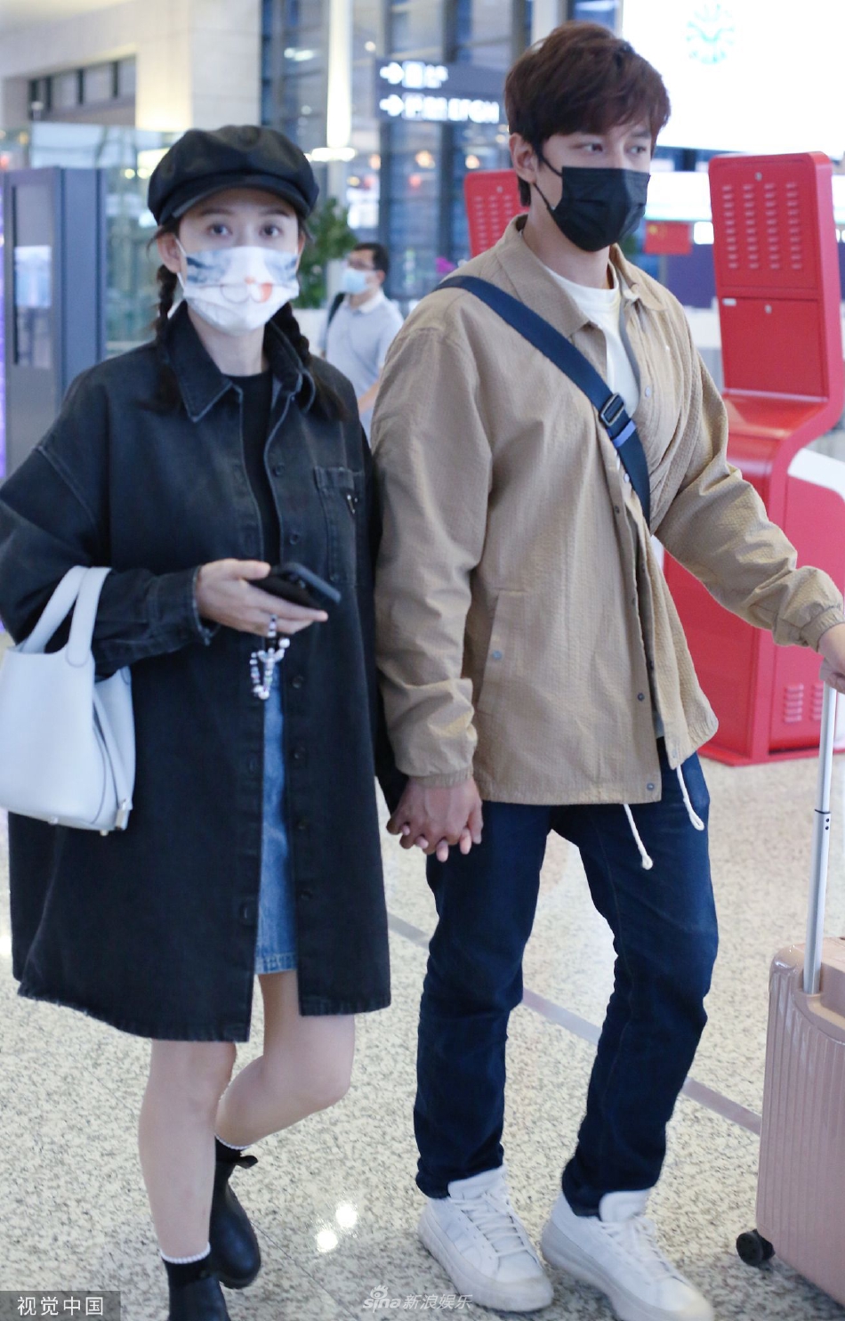 After commemorating Qiao Renliang, Chen Qiaoen and his wife appeared at ...