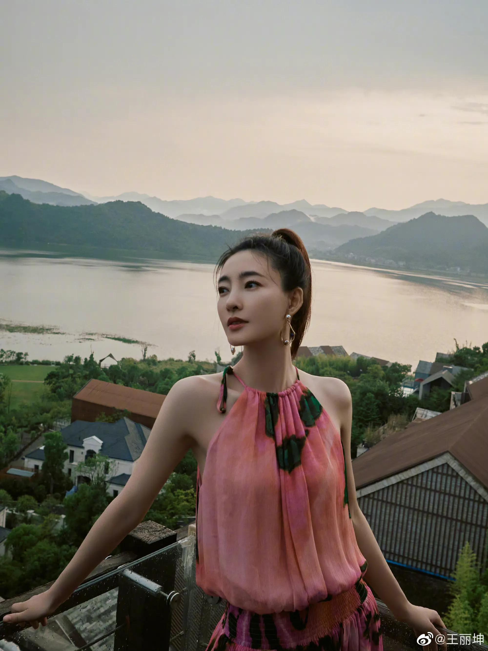 Beautiful picture of Wang Likun - iNEWS