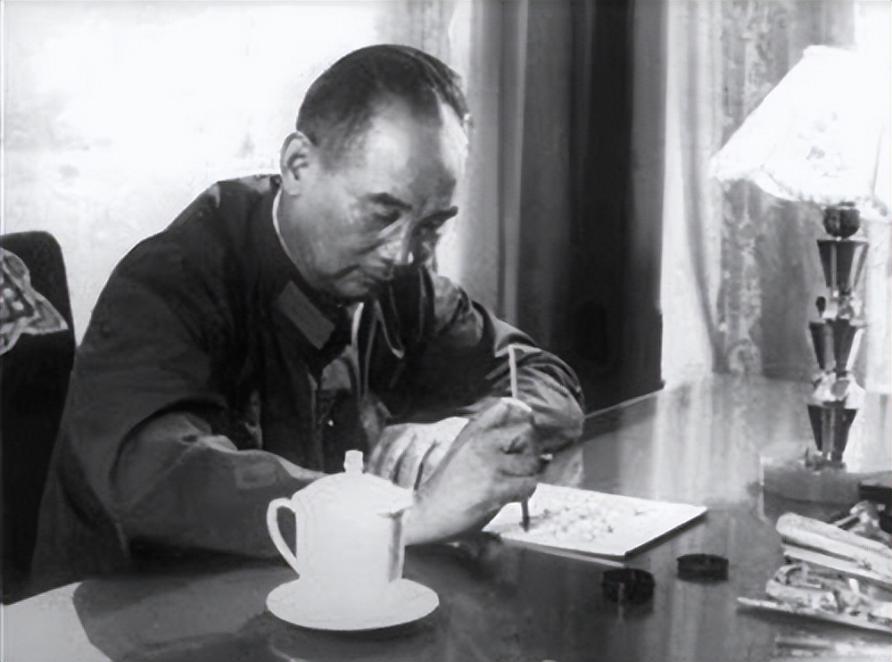 In 1982, Deng Gong elected a founding major general to be the "leader ...