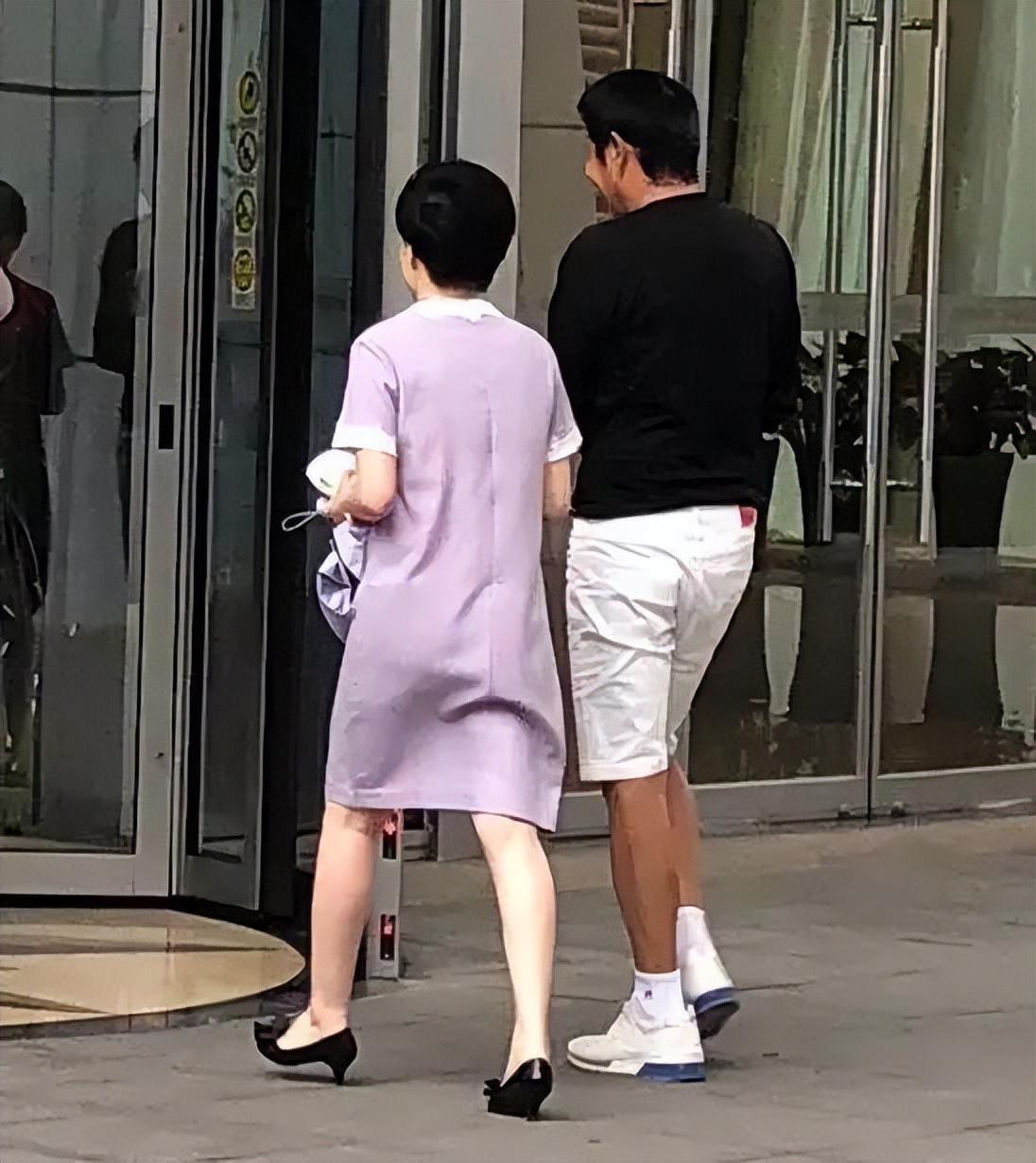 67-year-old Chen Daoming has true love for his wife!Du Xian is really ...