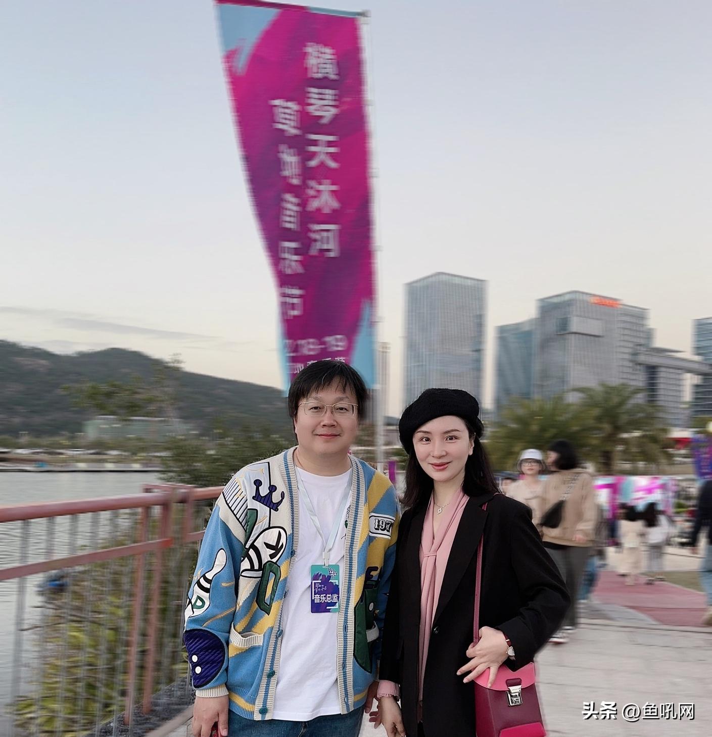 Actor Hongli and his family visited 5 cities in early spring in 15 days ...