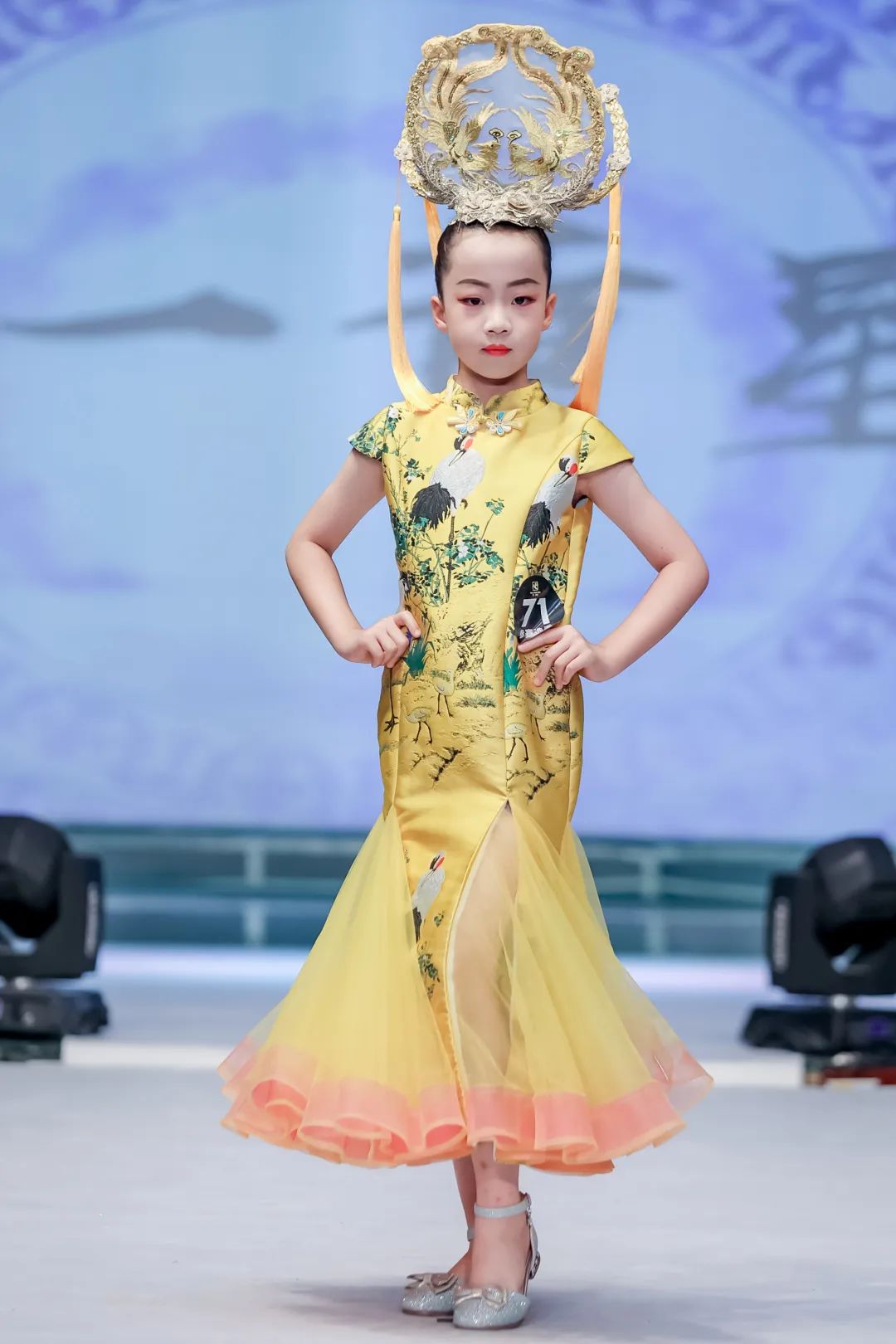 The most popular little supermodel - Lu Xinyue "Show yourself, surpass ...
