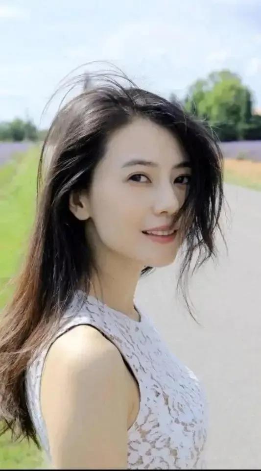Gao Yuanyuan Zhao Yazhi Jingtian - iNEWS
