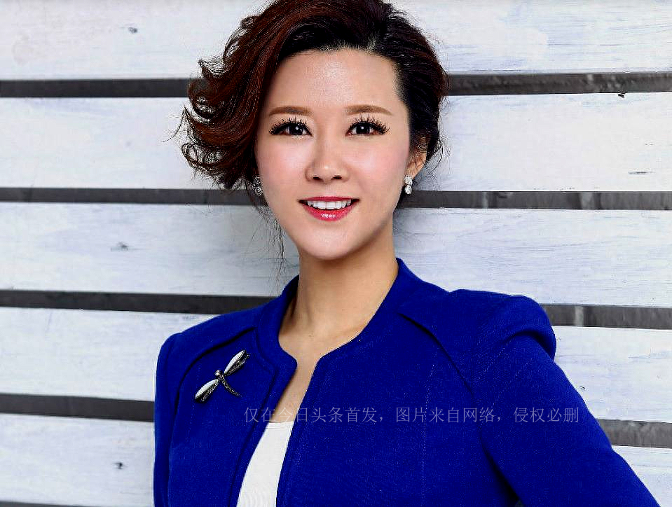 Host Zhou Ting from a wealthy family married to a rich man 30 years older than her, has three ...