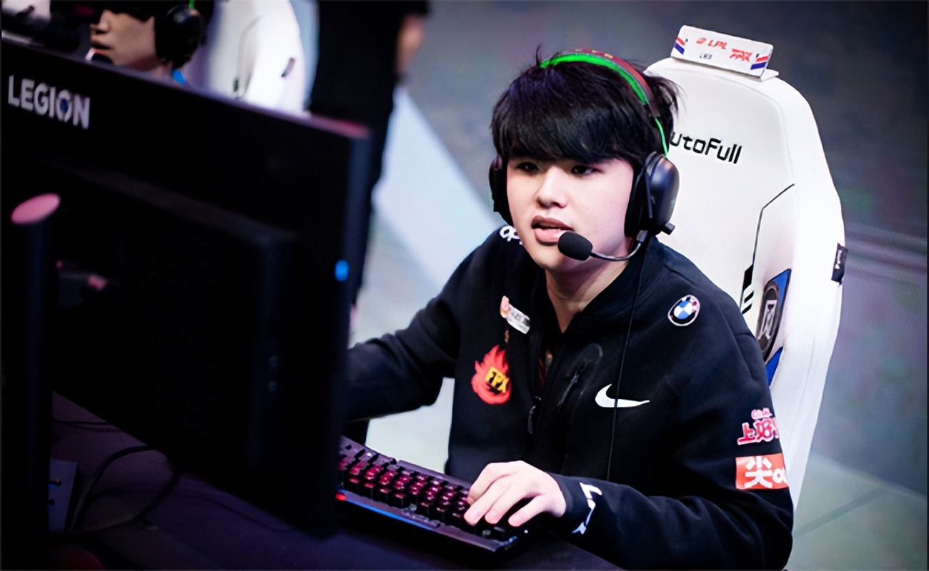 LOL: The official announcement of the S9 champion FPX team, "Xiangmen" Lwx officially renewed ...