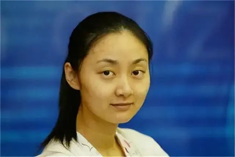 Xing Fei and his wife went bankrupt to do charity, both died young ...