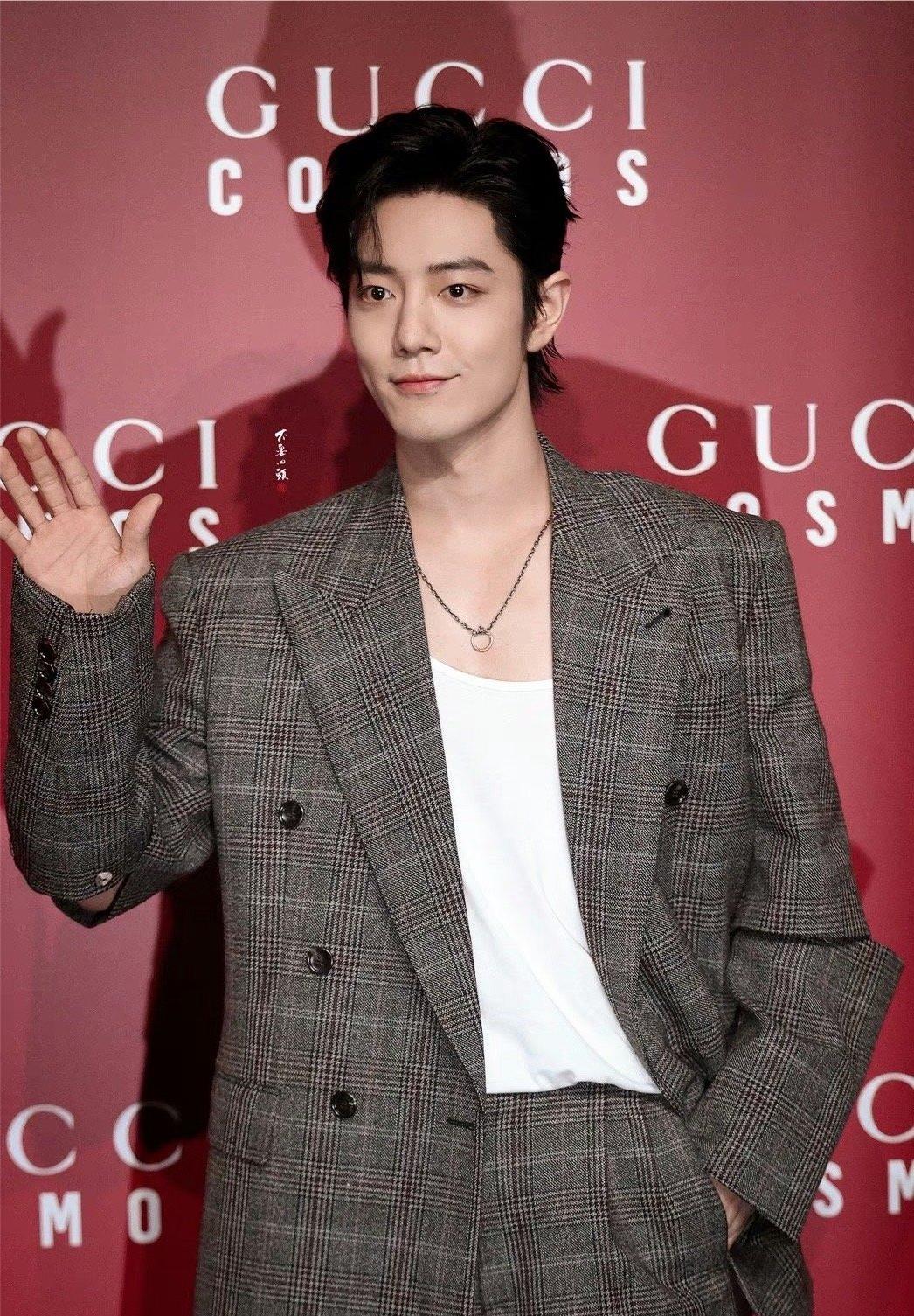 Who knows Sheng Yang's red carpet? Xiao Zhan is really a treasure actor, he can perform a sense ...