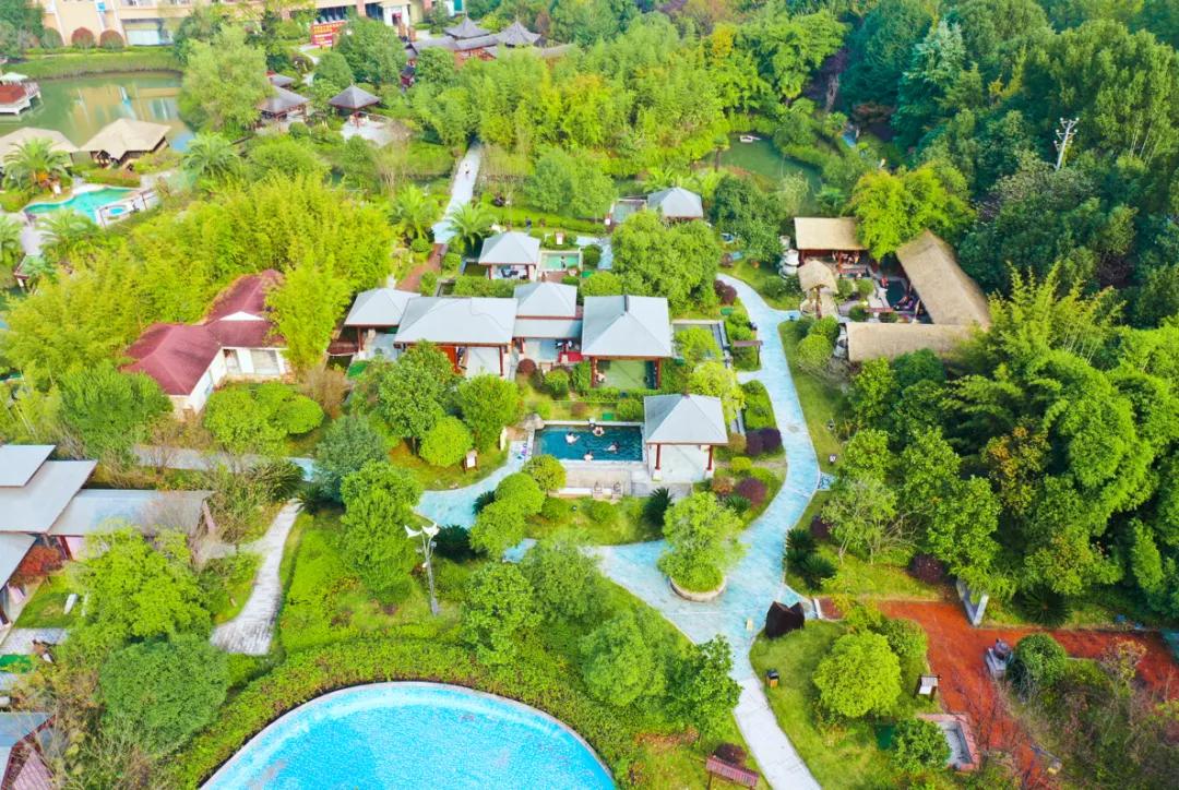 It's cold, so take a hot spring?How many hot springs have you been to ...