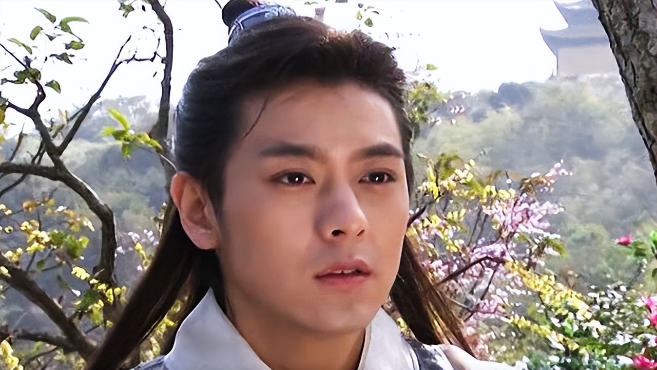 Wang Yuyan and Menggu fell in love with Qiao Feng, and gave birth to eight sons for Qiao Feng ...