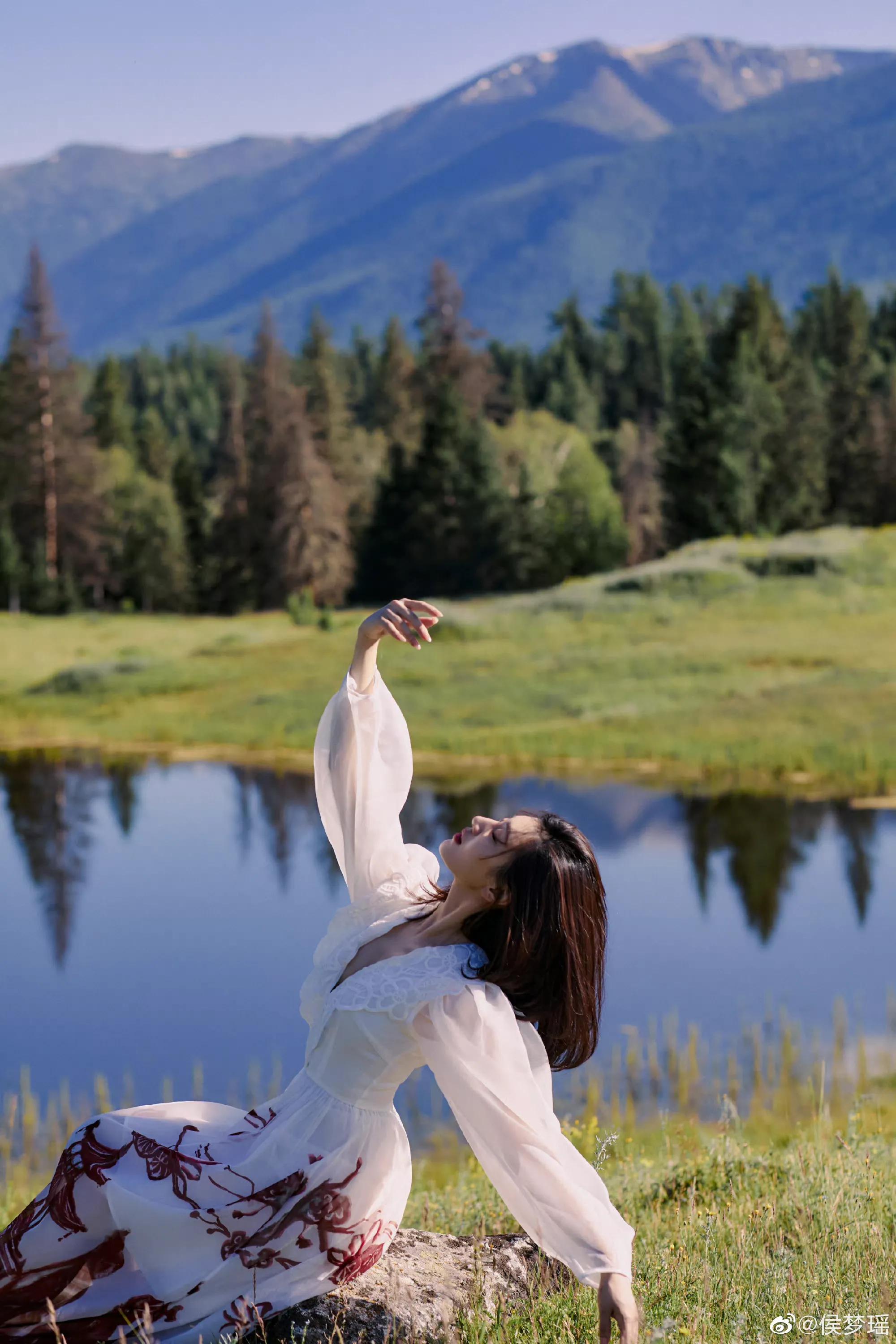 Hou Mengyao's beautiful picture - iNEWS