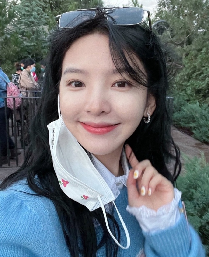 Why is Zhang Ruonan so popular, sweet girl YYDS - iNEWS